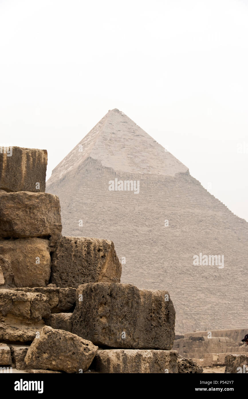 The Pyramid of Khafre (Chephren), the second-tallest of the Egyptian ...