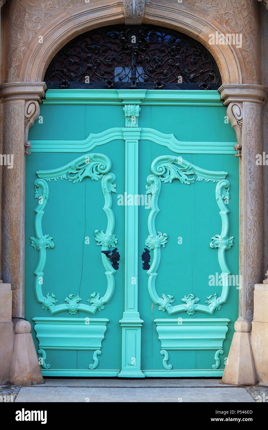 Beautiful gate hi-res stock photography and images - Alamy