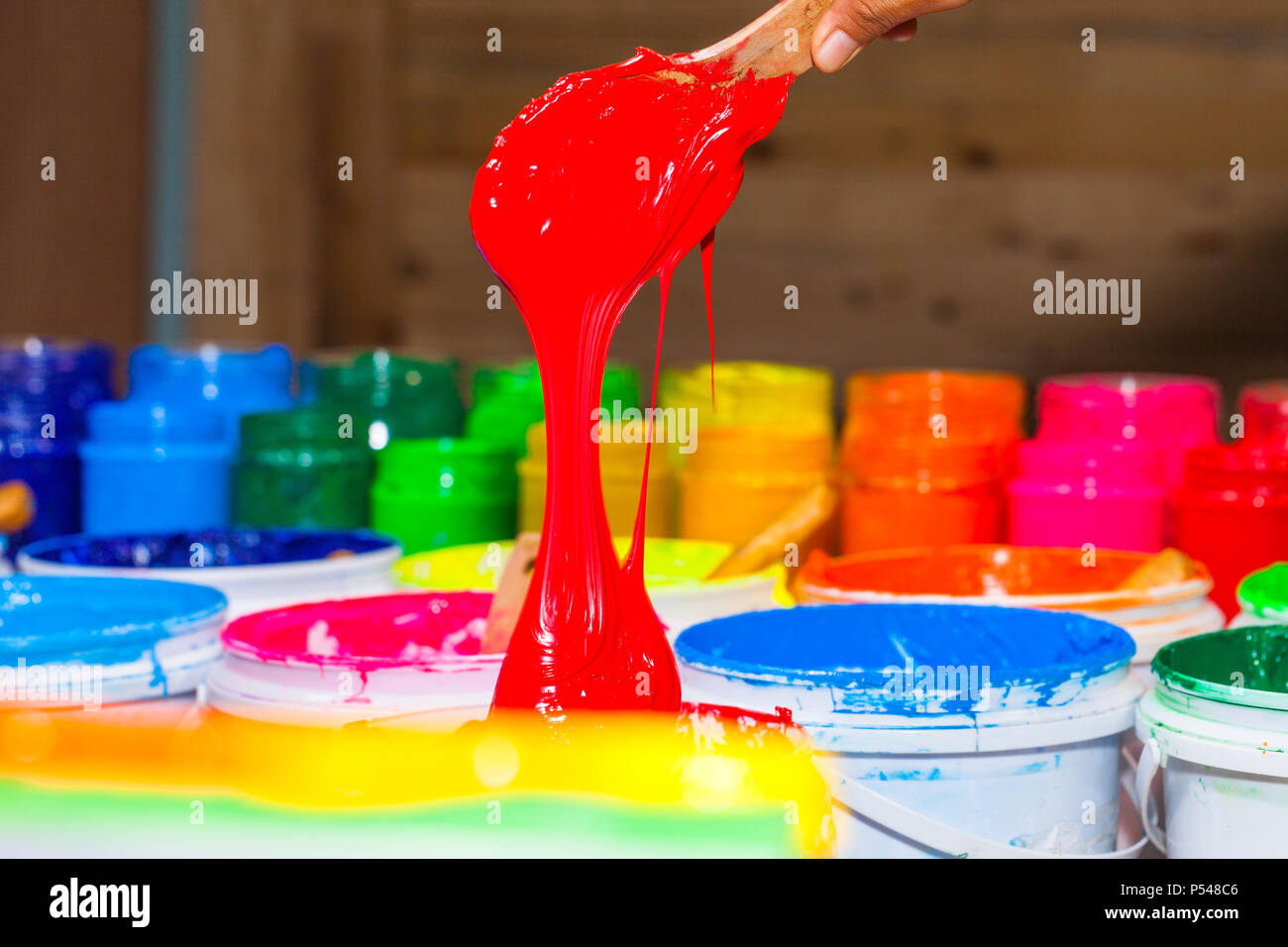 Scoop red plastisol ink out hi-res stock photography and images - Alamy