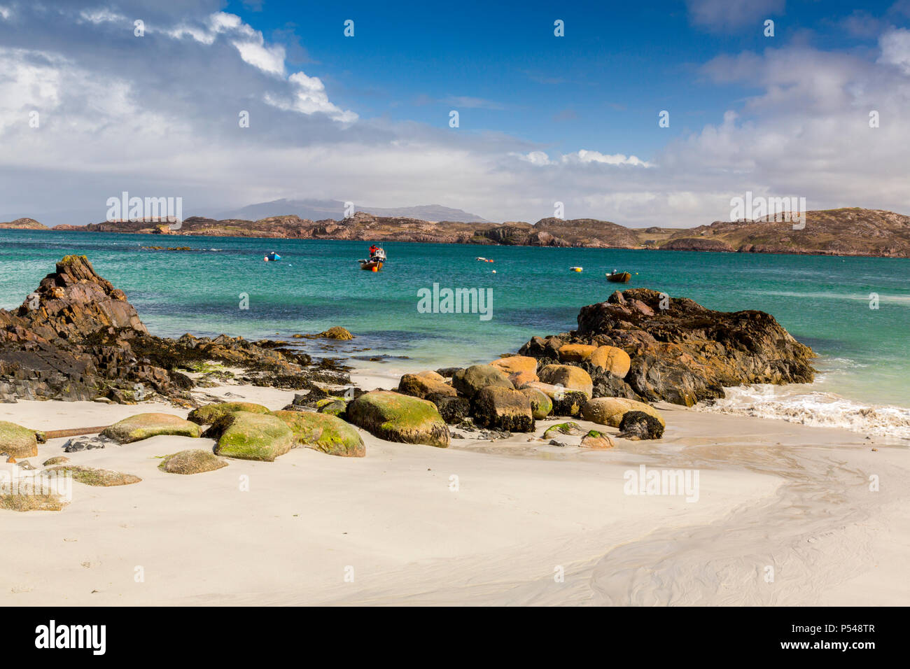 Isle of iona boats hi-res stock photography and images - Alamy