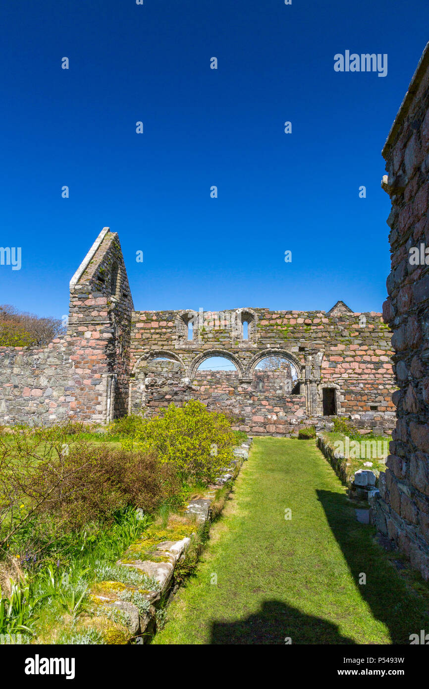 Medieval nunnery hi-res stock photography and images - Alamy