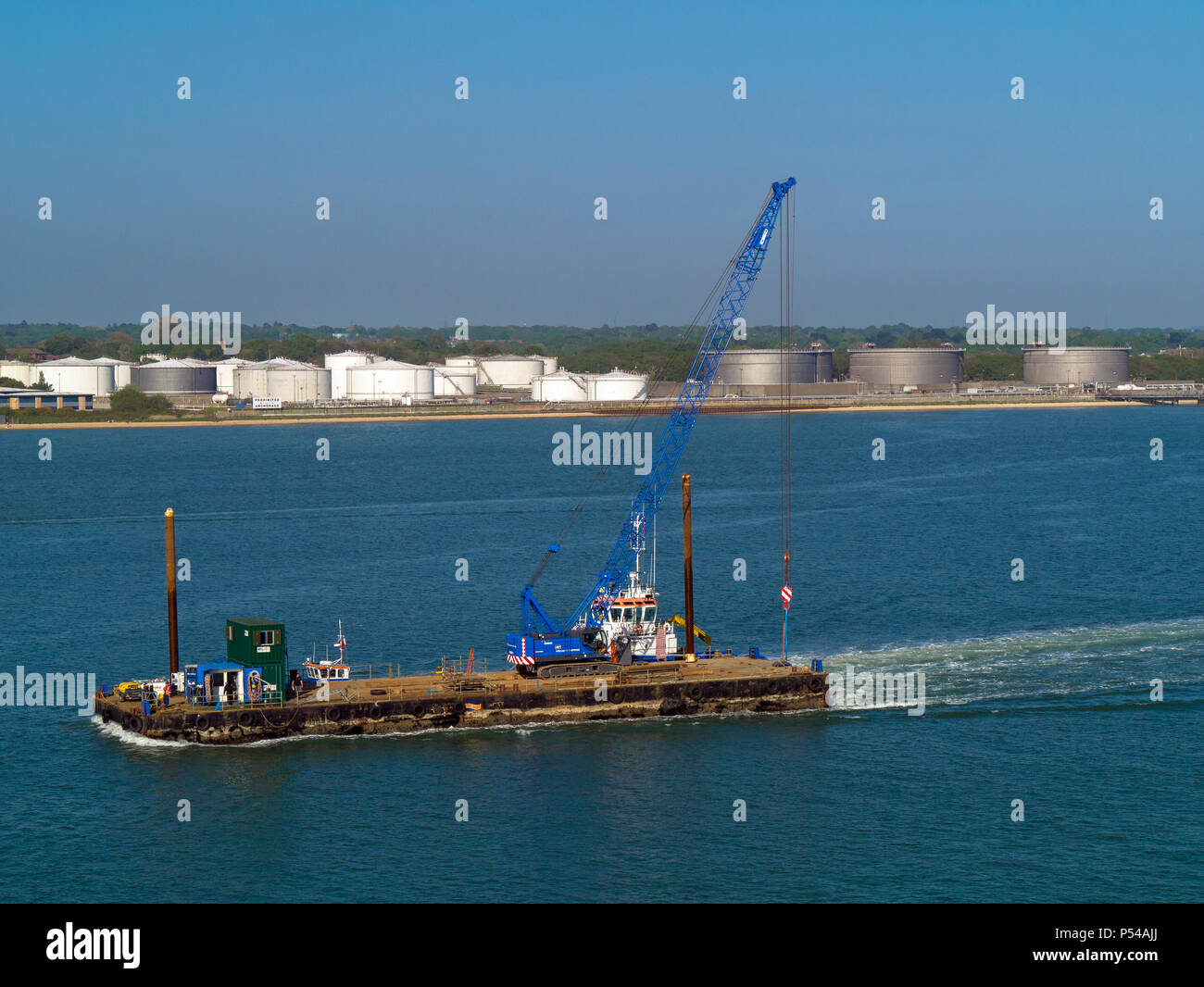 Floating work platform barge crane hi-res stock photography and images ...