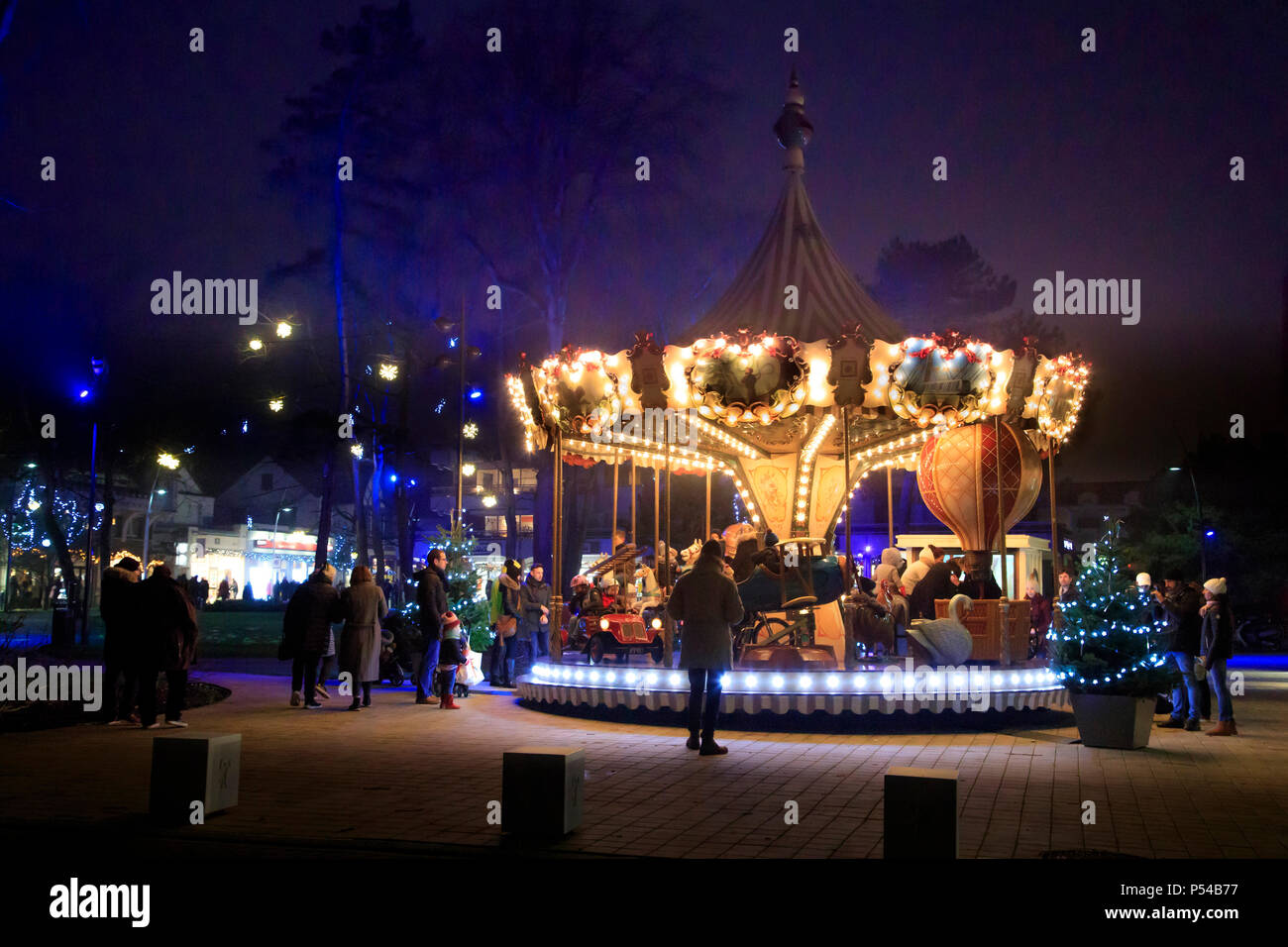 Merry go round night view hi-res stock photography and images - Alamy