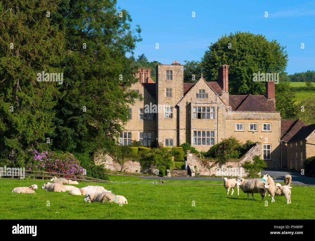 Shipton hall hi-res stock photography and images - Alamy