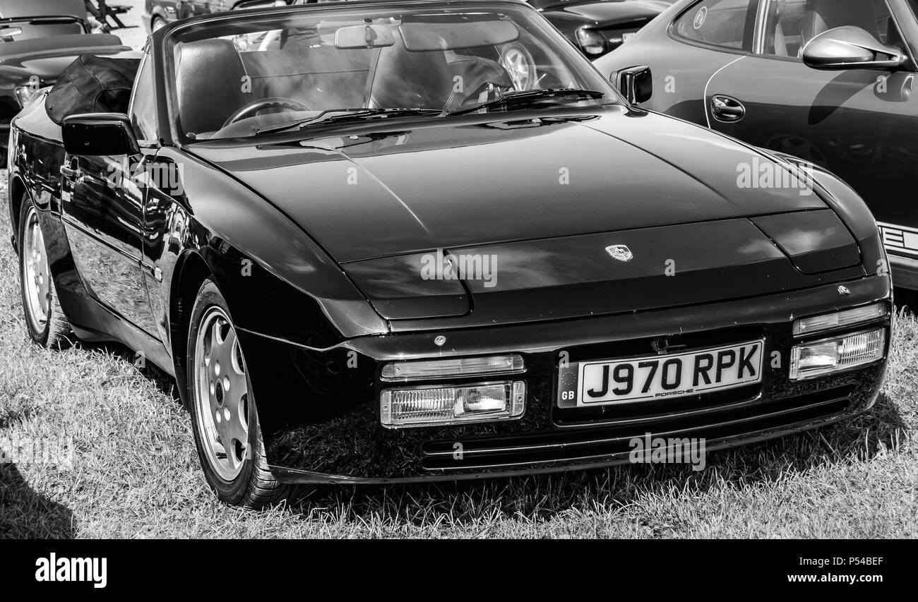 A vintage Porsche 944 sports car Stock Photo - Alamy