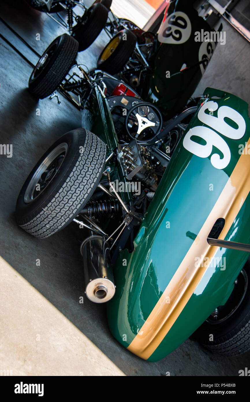 Classic racing car Stock Photo - Alamy