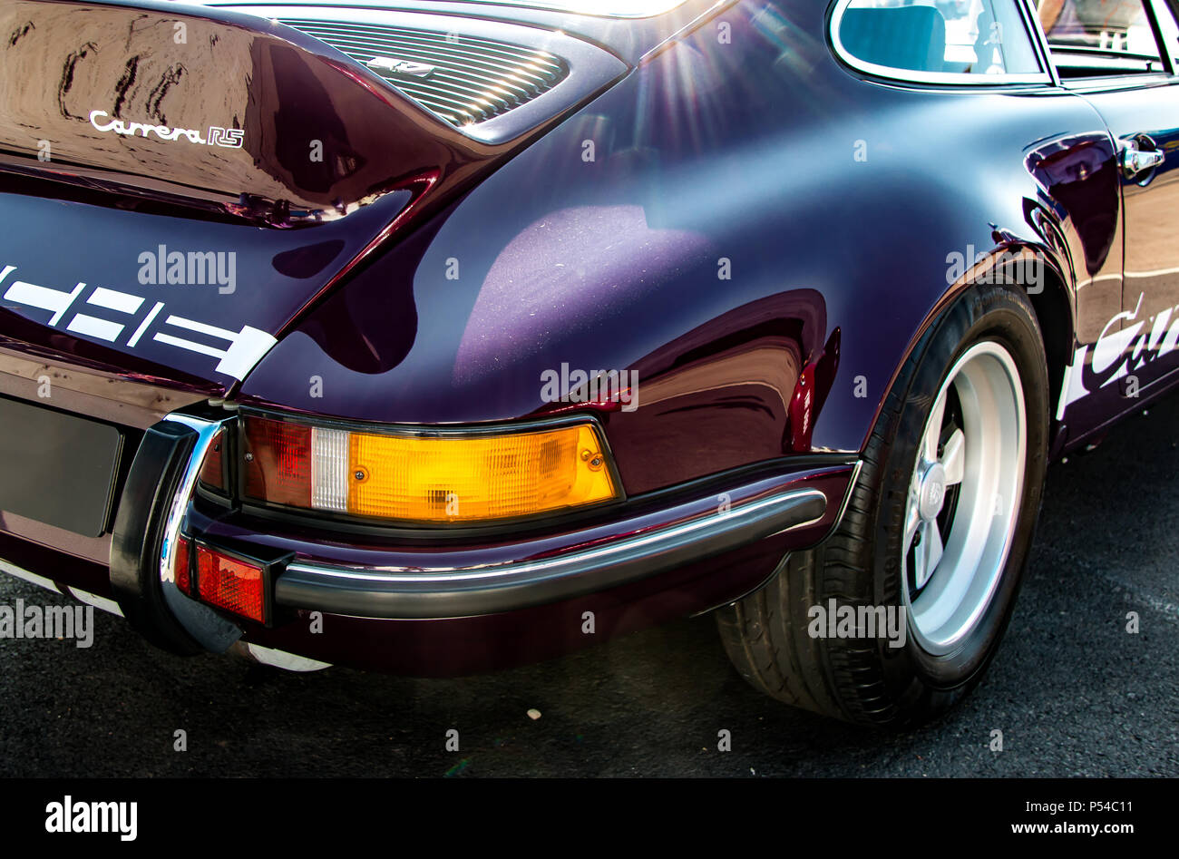 Classic porsche 911 hi-res stock photography and images - Alamy
