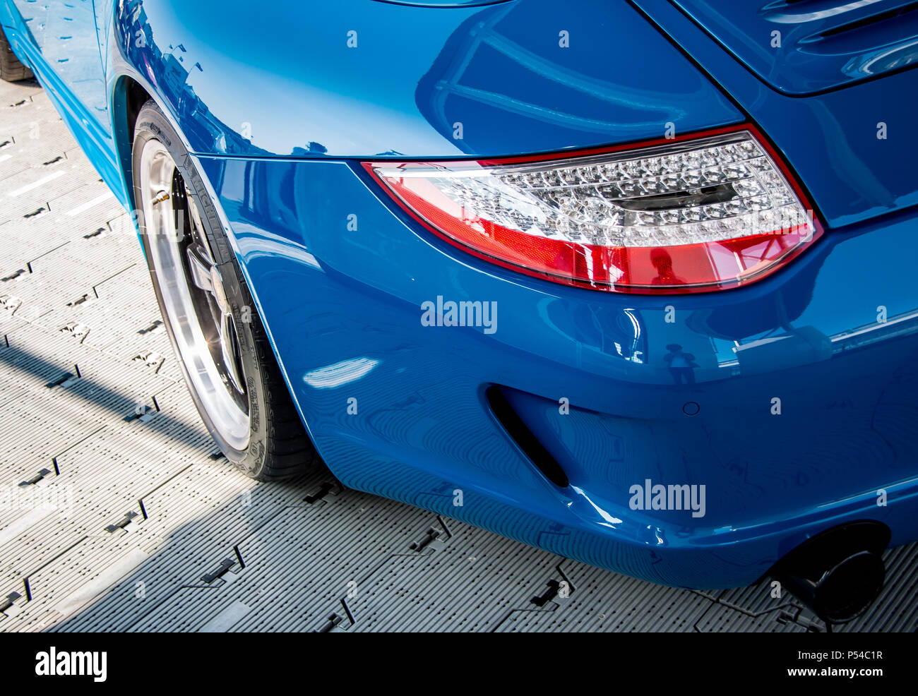 Modern Porsche 911 Speedster Stock Photo - Alamy