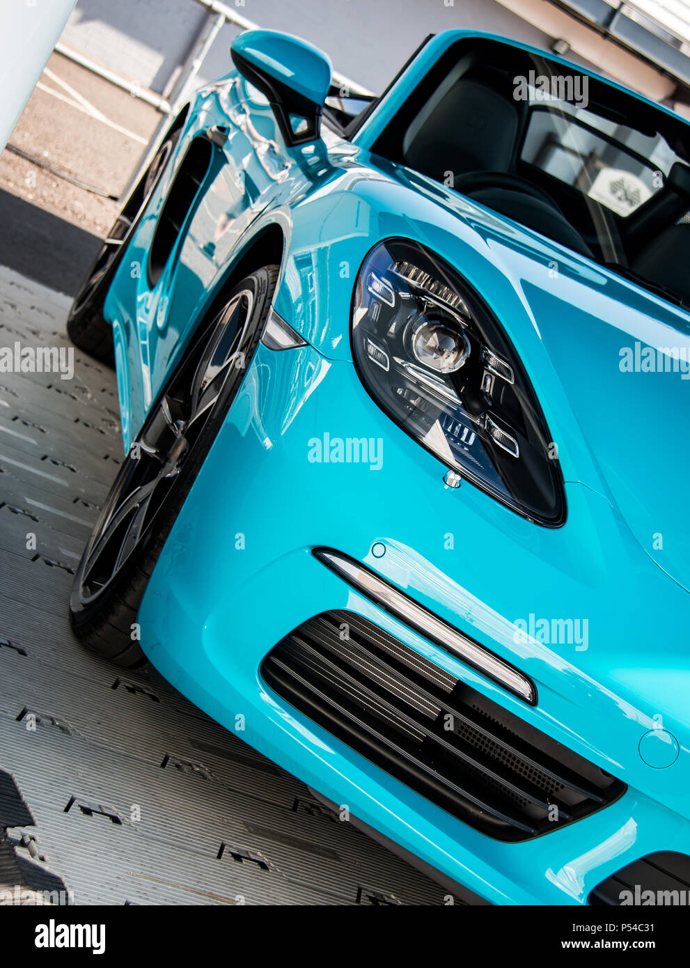 Porsche boxster hi-res stock photography and images - Alamy