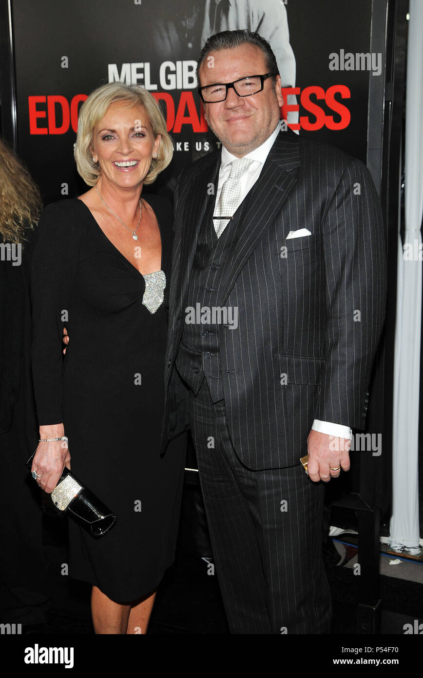 Ray Winstone 36 - Edge Of Darkness Los Angeles Premiere at the Chinese ...