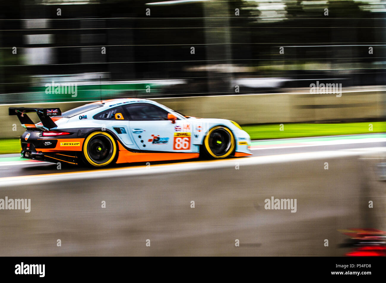 Gulf racing hi-res stock photography and images - Alamy