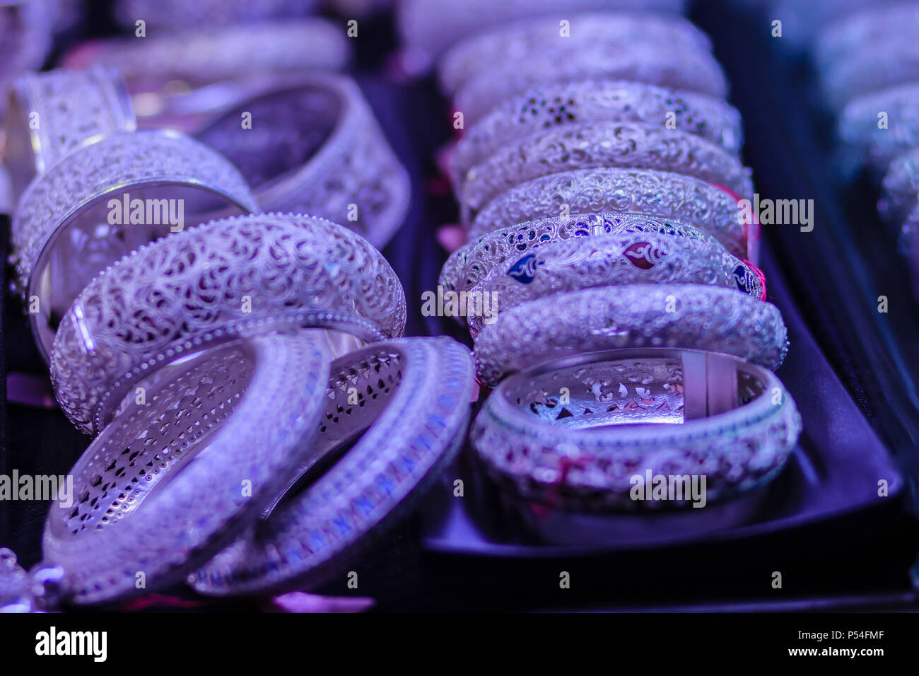 Beautiful Ancient Thai genuine silver jewelry, retro engraved ...