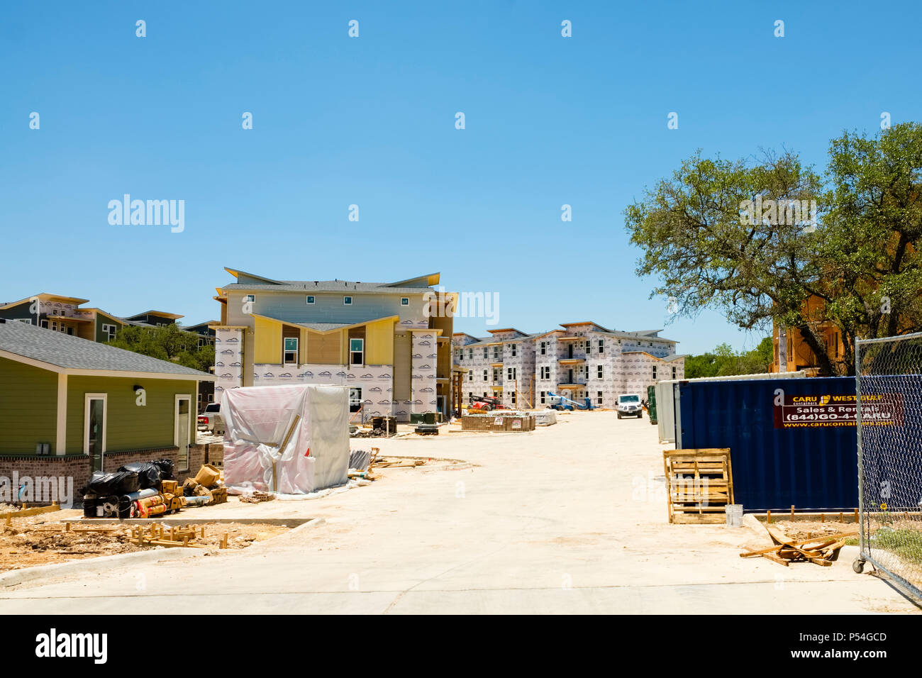 Construction site of multifamily apartment complex Stock Photo - Alamy