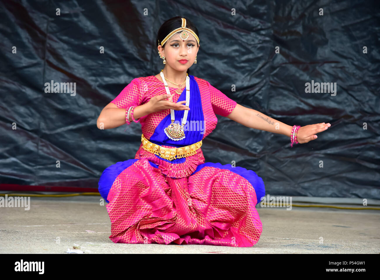Bharatanatyam temple hi-res stock photography and images - Alamy