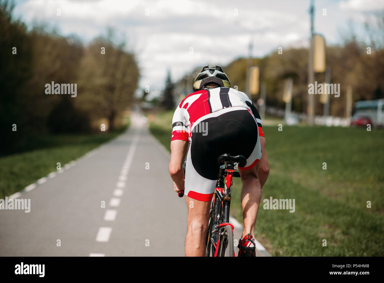 Bicycle side view hi-res stock photography and images - Alamy