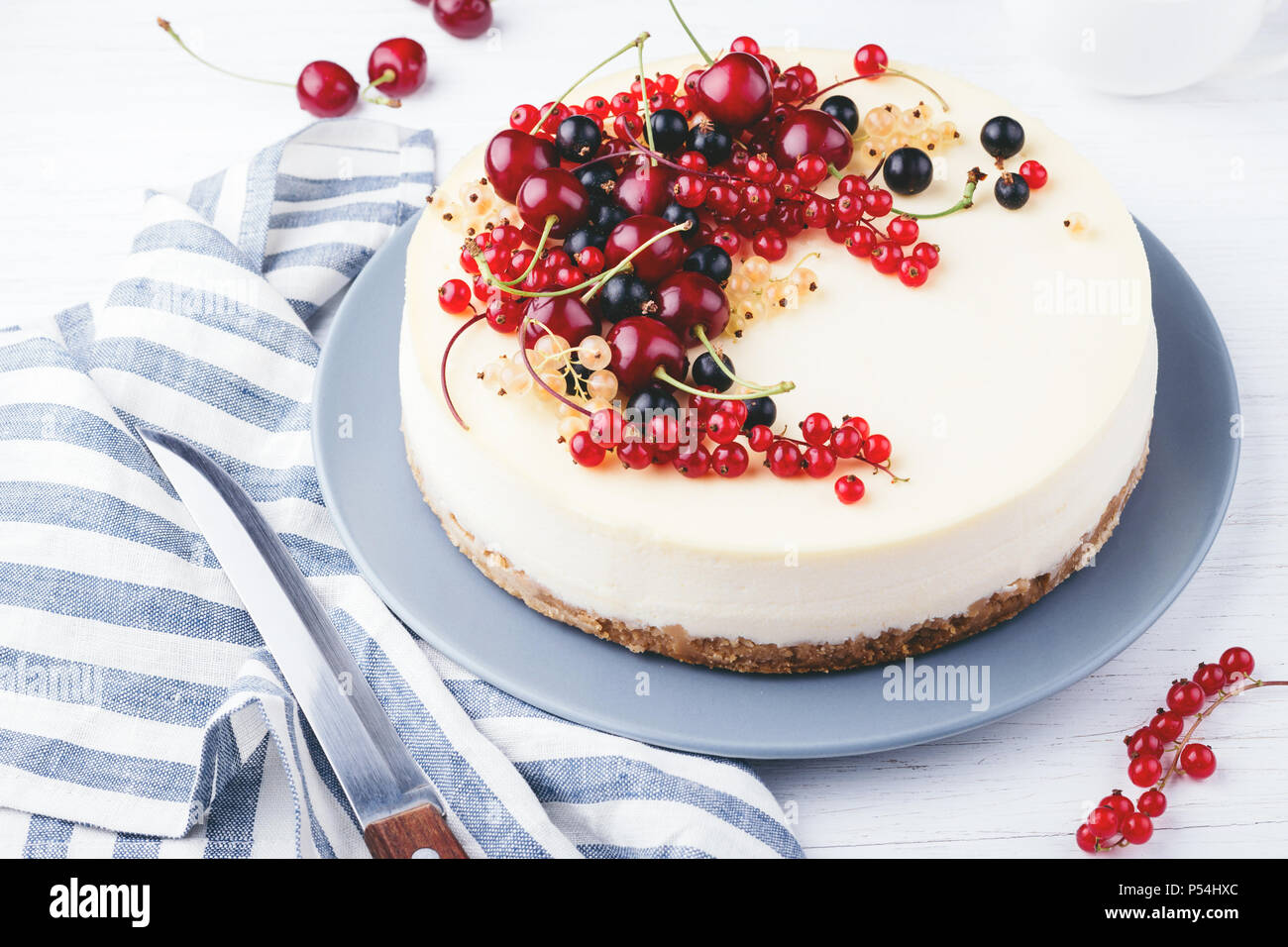 Cheese fruit cake hi-res stock photography and images - Alamy