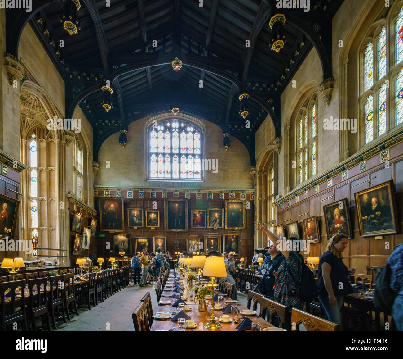 Great hall harry potter hi-res stock photography and images - Alamy
