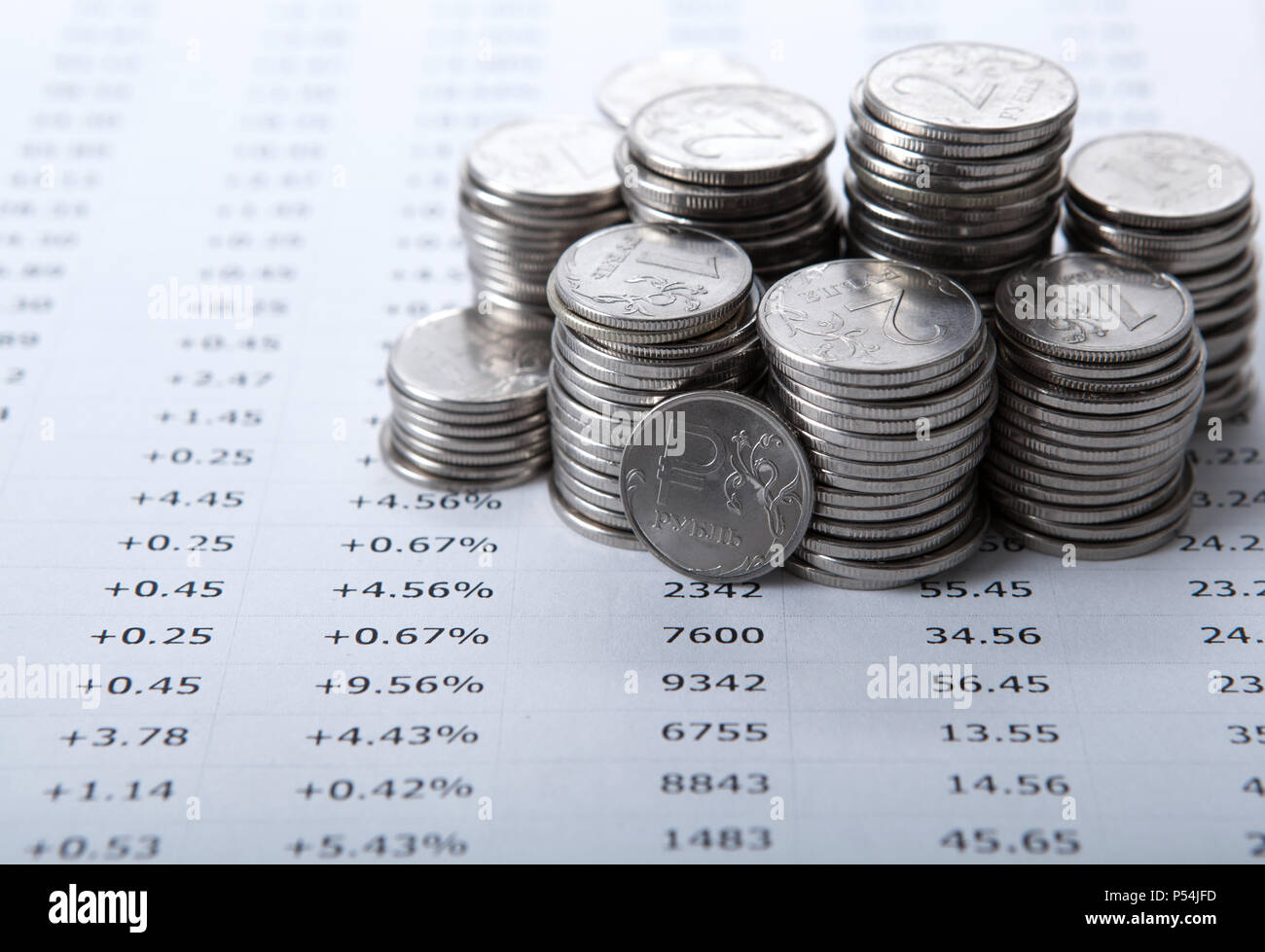 pile of coins and counting close up Stock Photo - Alamy