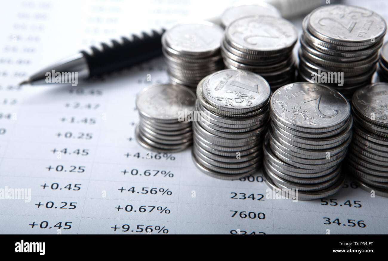 pile of coins and counting close up Stock Photo - Alamy