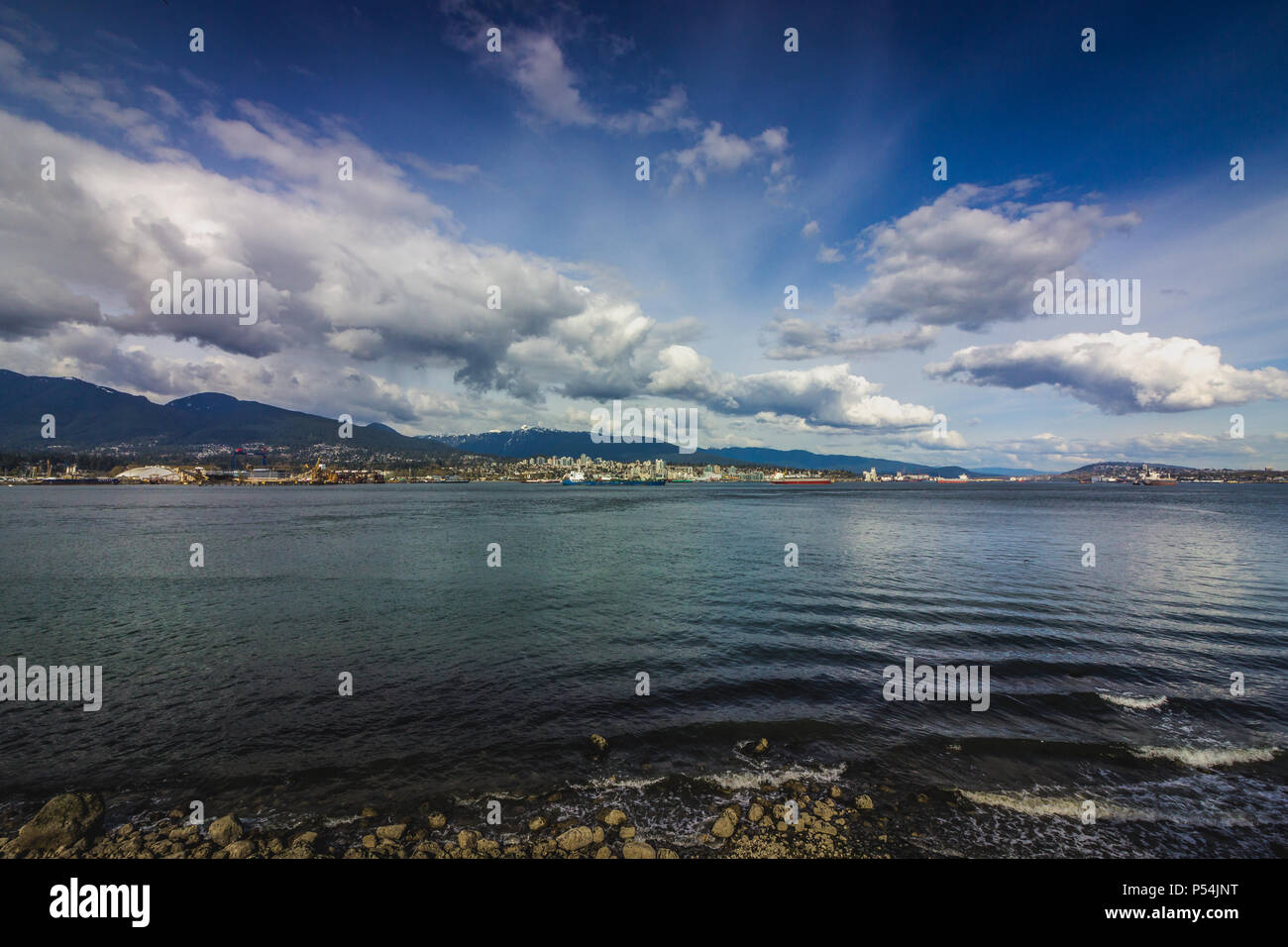 British distance to america hi-res stock photography and images - Alamy