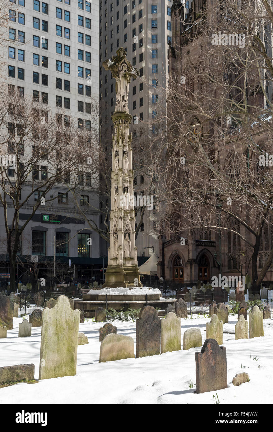 Trinity Church Cemetery Nyc High Resolution Stock Photography and ...