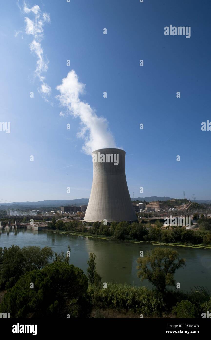 Central nuclear de ascó hi-res stock photography and images - Alamy
