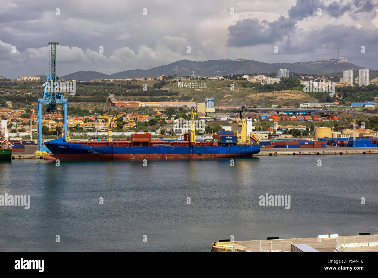 Marseileles docks hi-res stock photography and images - Alamy