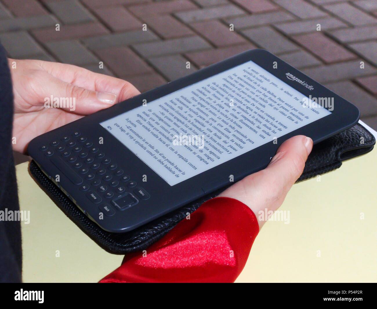 Lector electronico hi-res stock photography and images - Alamy