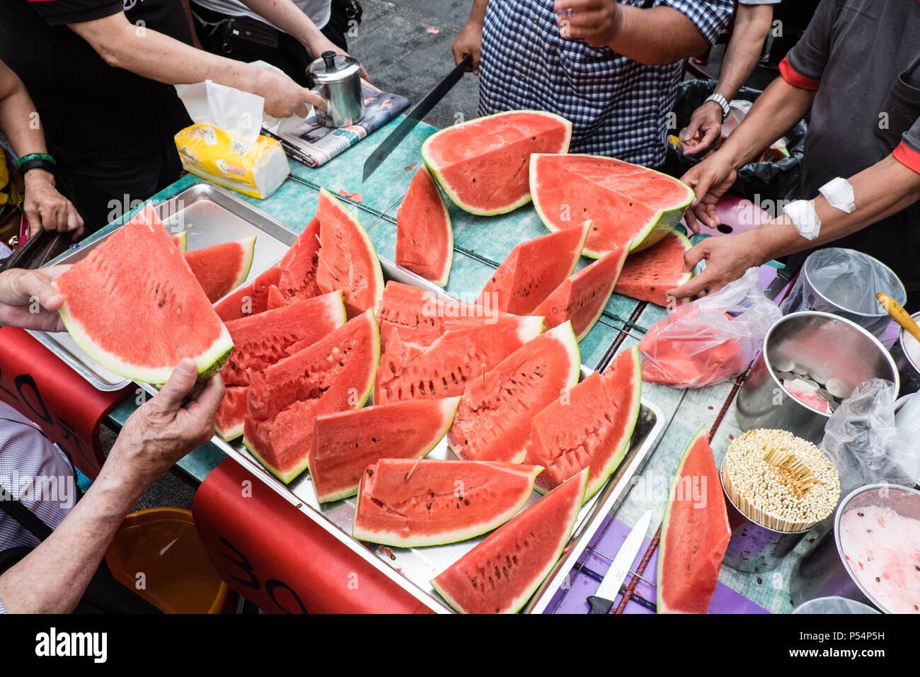 fresh,fruit,watermelon,being,cut,open,local,market,Taipei,Taipei City ...