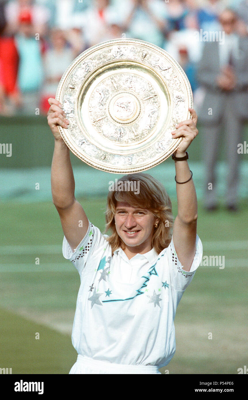 Steffi graf 1988 hi-res stock photography and images - Alamy