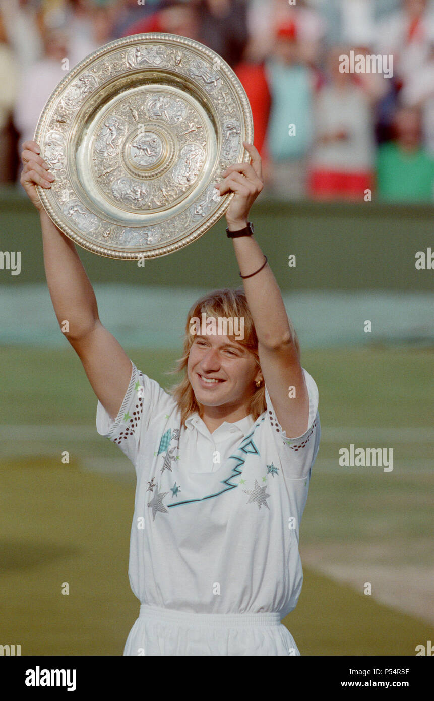 Steffi graf 1988 hi-res stock photography and images - Alamy