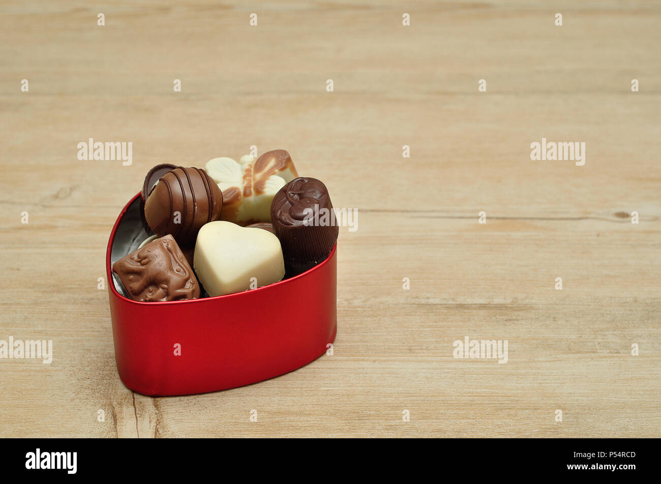 Small chocolates hi-res stock photography and images - Alamy