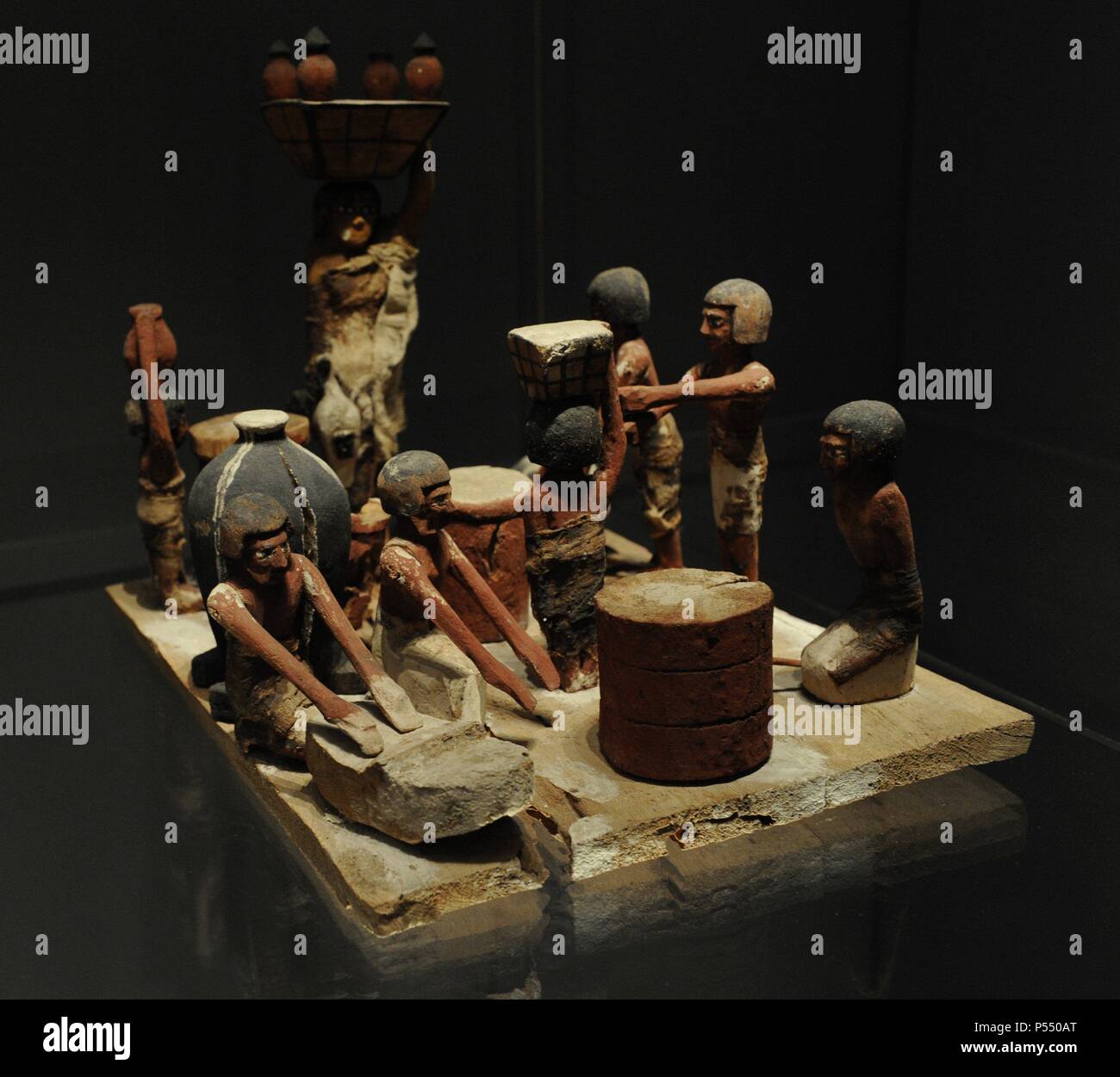 Ancient egyptians eating hi-res stock photography and images - Alamy
