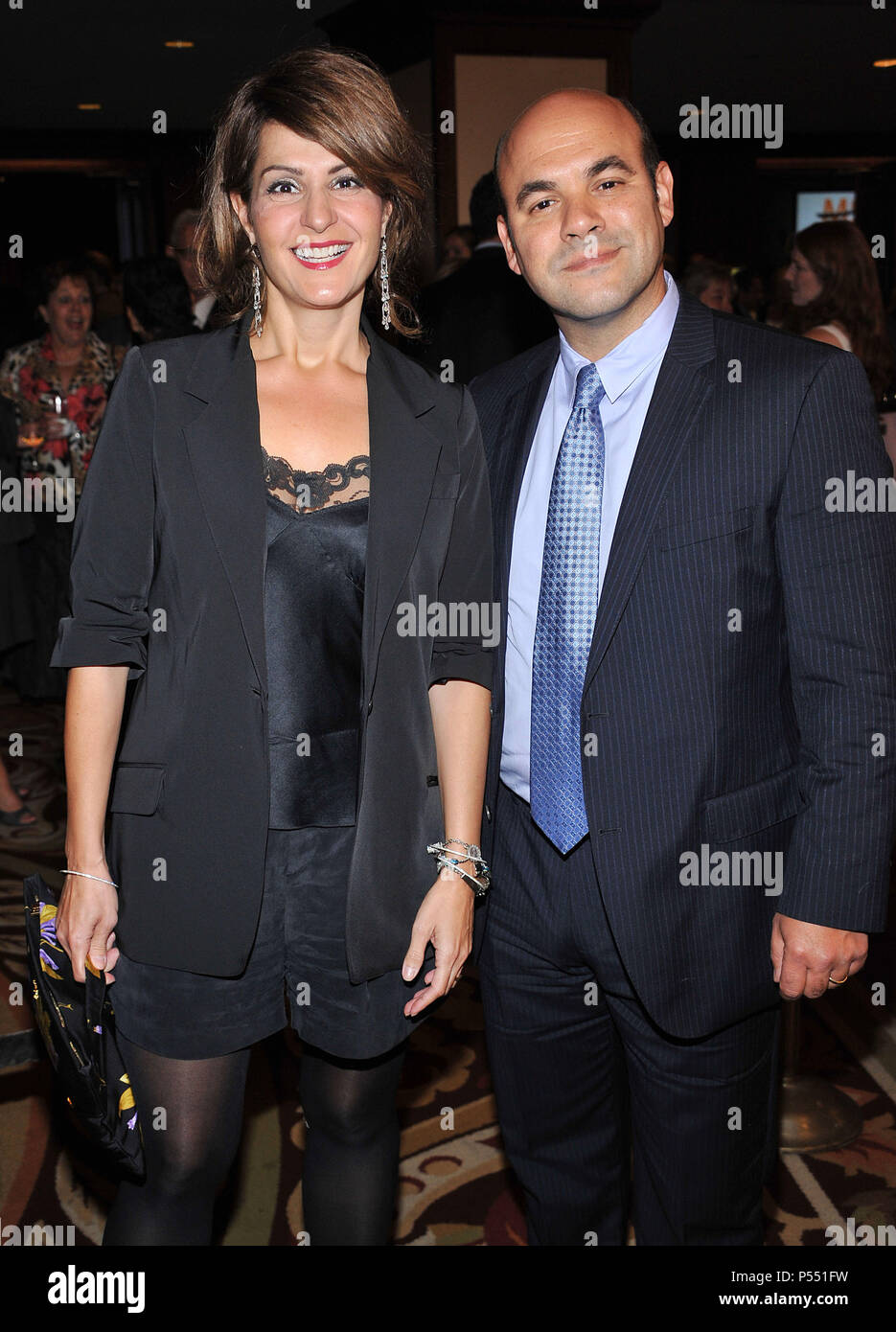 Nia Vardalos Ian Gomez And Daughter Who Is Nia Vardalos Husband And ...