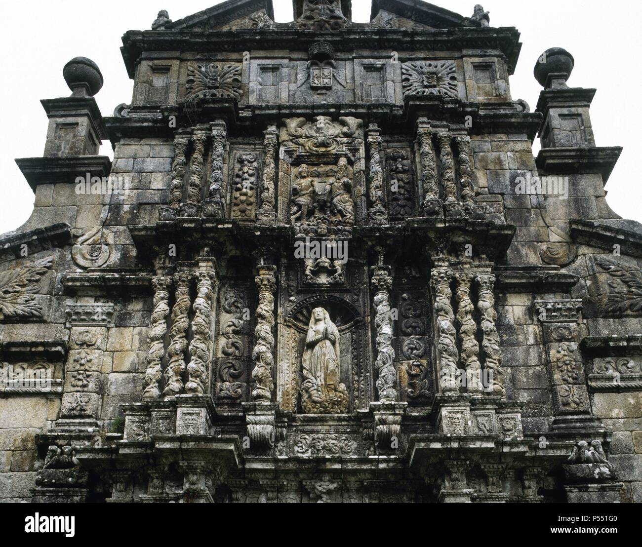 Solomonic column hi-res stock photography and images - Alamy