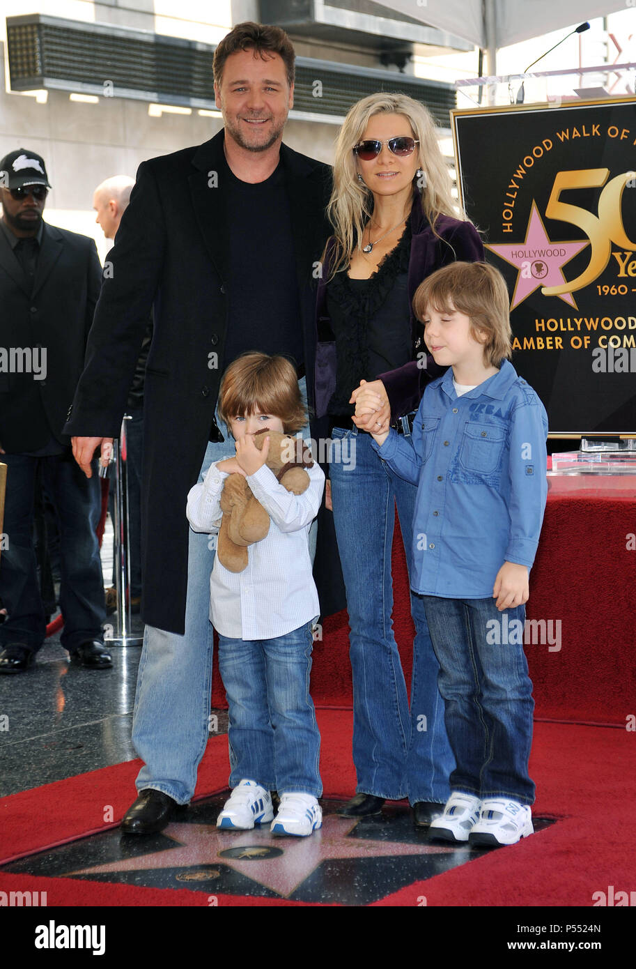 Russell Crowe - W of Fame 03 - Russell Crowe Honored with a Star on the ...