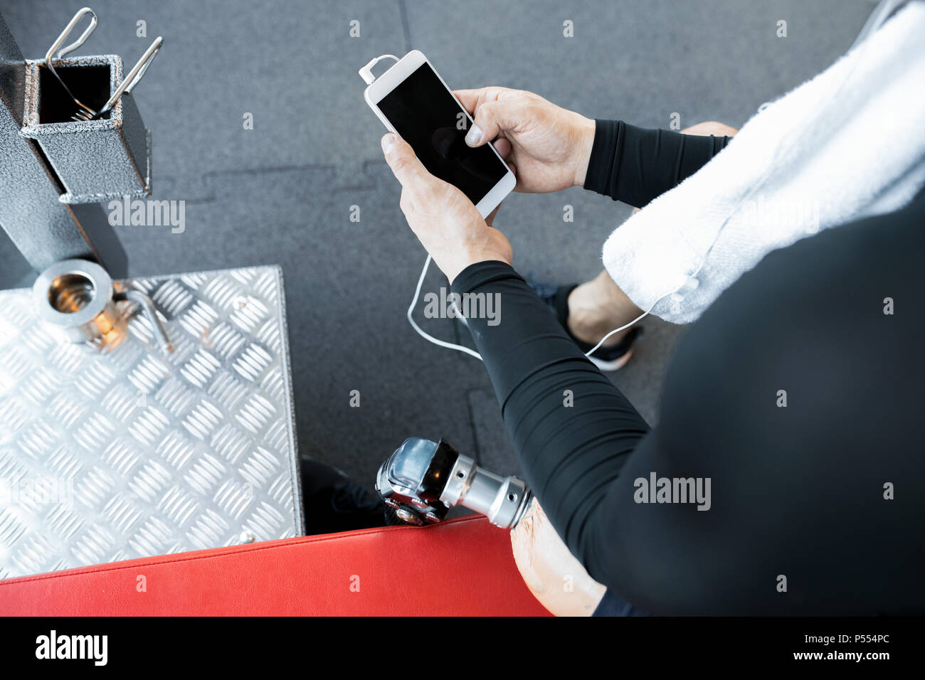 Holding using smartphone hi-res stock photography and images - Alamy