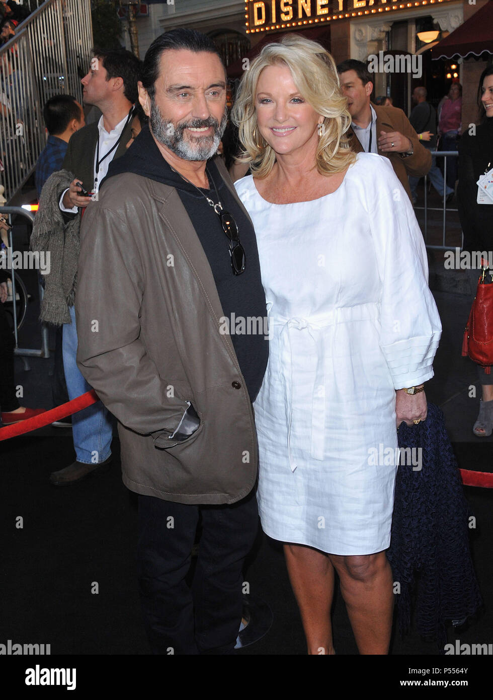 Ian Mcshane Stock Photos & Ian Mcshane Stock Images - Alamy