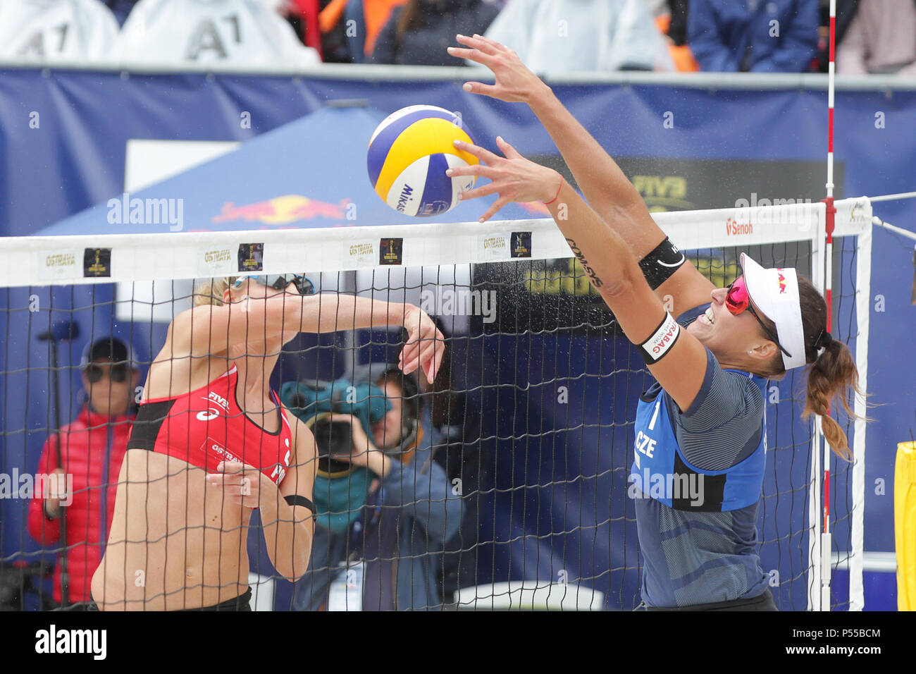 Ostrava, Czech Republic. 23rd June, 2018. R-L Barbora Hermannova (CZE ...