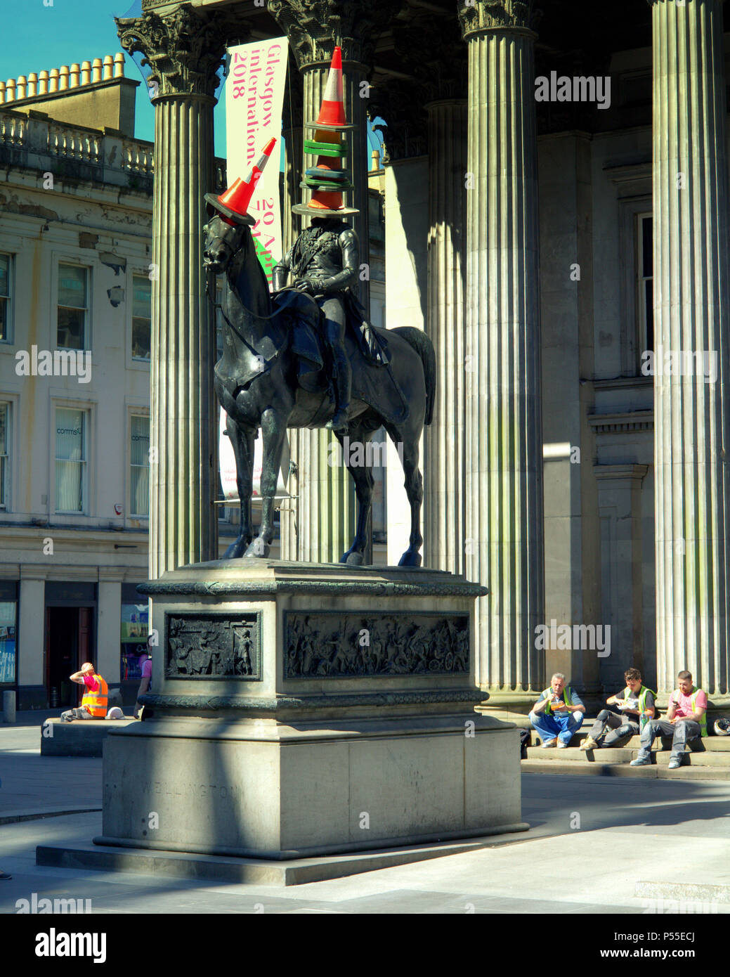 Overloading hi-res stock photography and images - Alamy