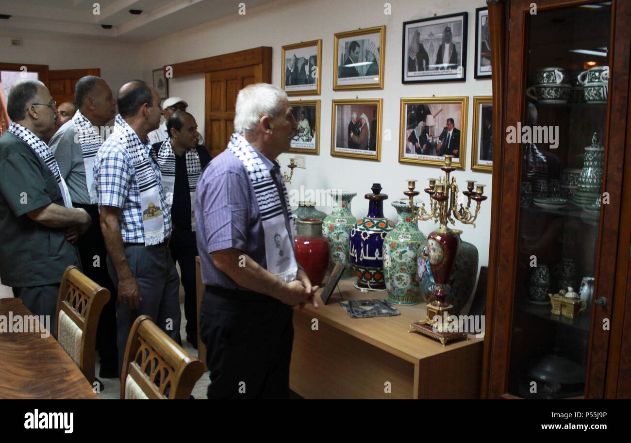 Gaza City, Gaza Strip, Palestinian Territory. 25th June, 2018. Members ...