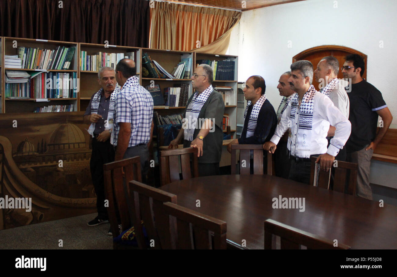 Gaza City, Gaza Strip, Palestinian Territory. 25th June, 2018. Members ...