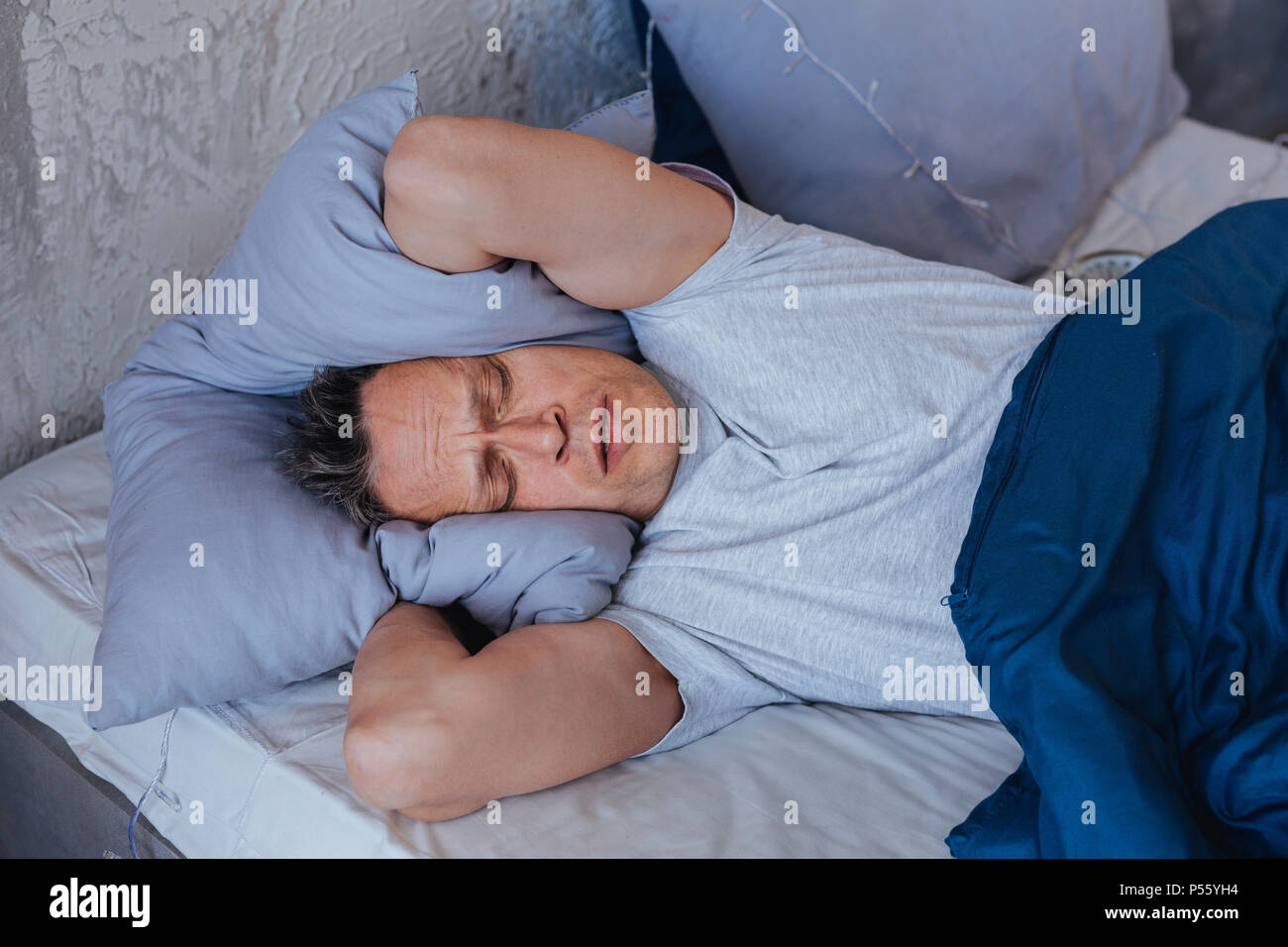 Oversleep hi-res stock photography and images - Alamy