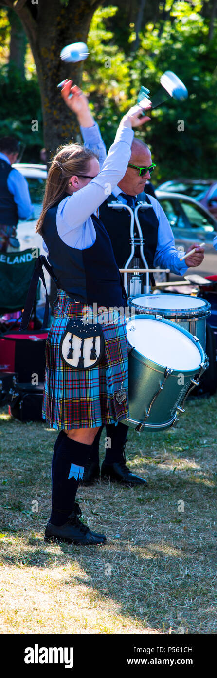 Pipe band parade hi-res stock photography and images - Alamy