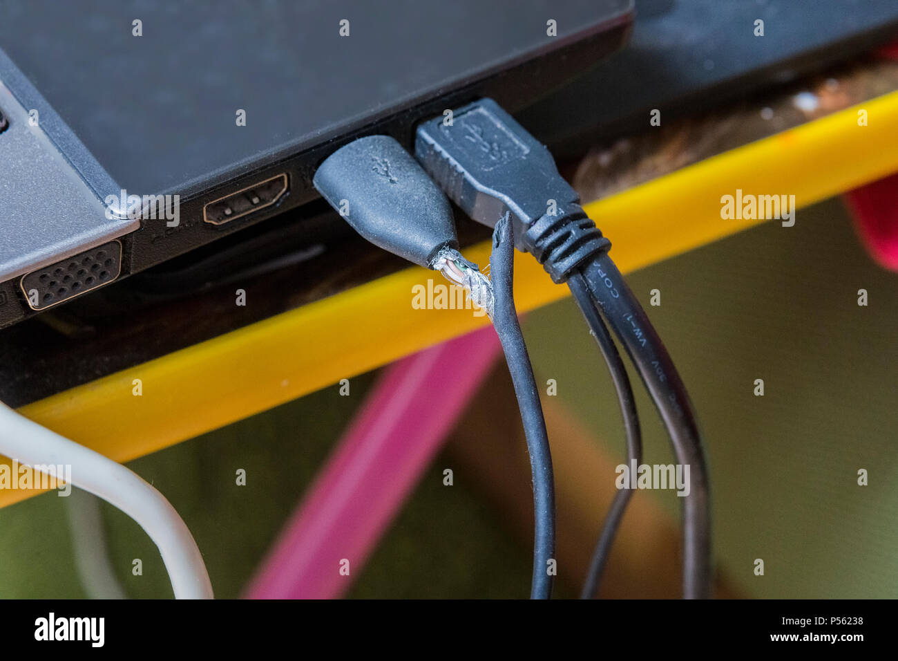 Broken technology hi-res stock photography and images - Alamy