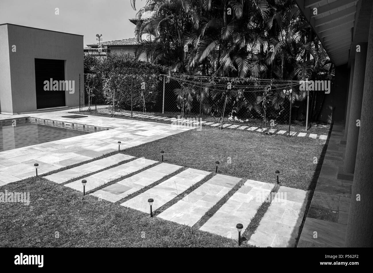 Modern backyard architecture Black and White Stock Photos & Images - Alamy