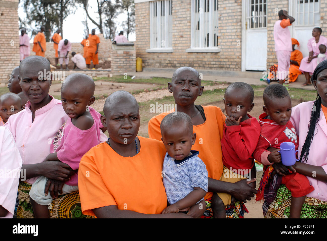 RWANDA, Gitarama , jail with 7500 prisoner , mostly for Hutu for ...