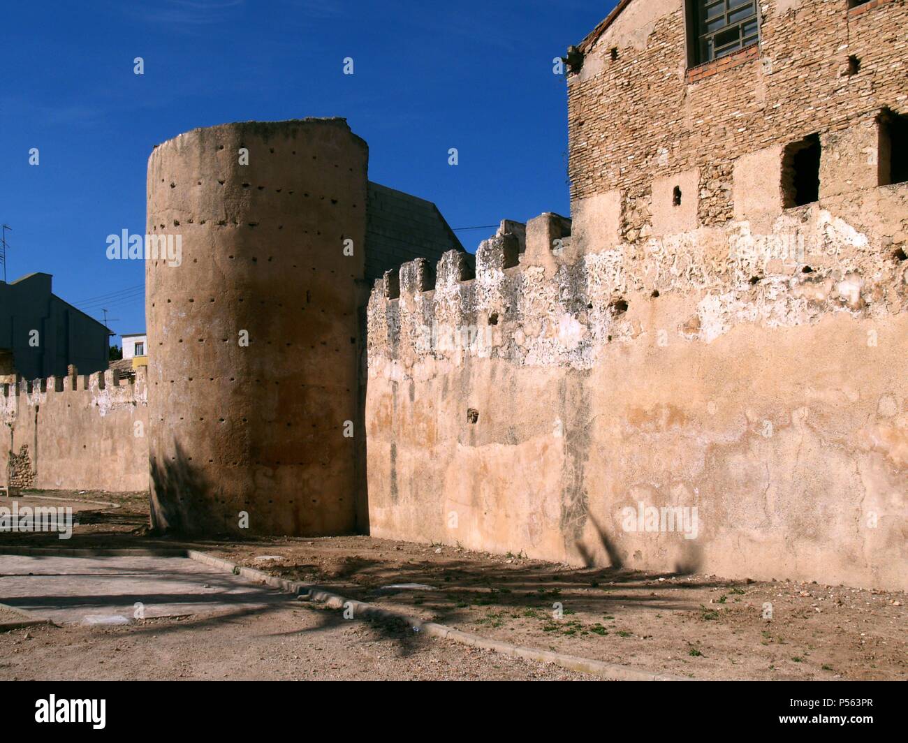 Muralla de alzira hi-res stock photography and images - Alamy