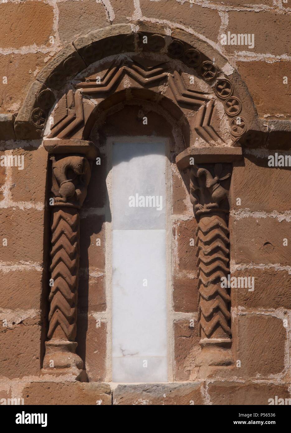 ARTE ROMANICO. ESPAÑA. IGLESIA DE SANTA MARIA LA MAYOR. El templo ...