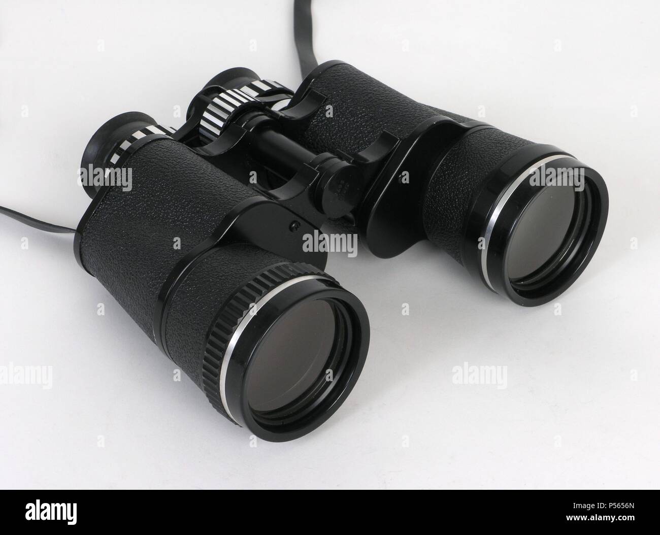 Prismáticos hi-res stock photography and images - Alamy